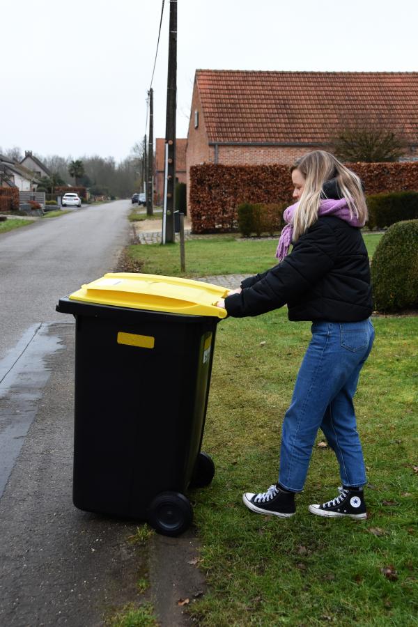 Nieuwe afvalcontainers met geel, groen of grijs deksel | Gemeente ...